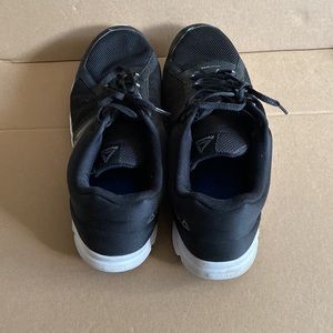 Reebok | Shoes | Reebok Microweb Size 3 Black Mens | Poshmark